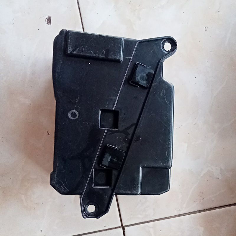 Jual Cover battery 8012-K1A - N000 Tutup Bok Aki Dalam Honda Beat LED ...