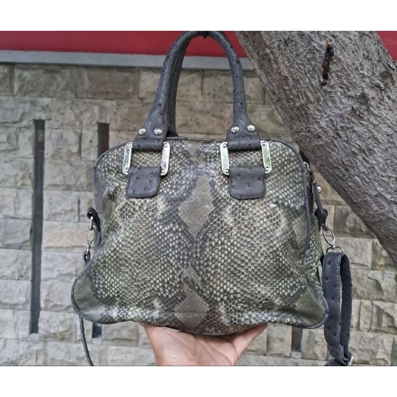 Jual Tas hand bag sling guess kulit buaya | Shopee Indonesia