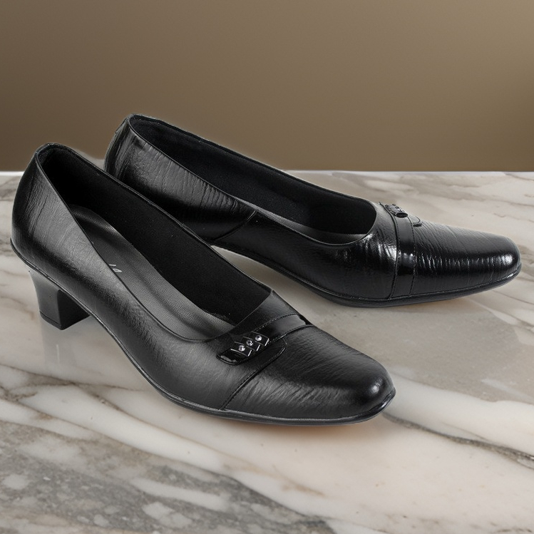 Jual Sepatu Formal Wanita Kulit Hitam Heels 5cm Desain Cantik Elegan ...
