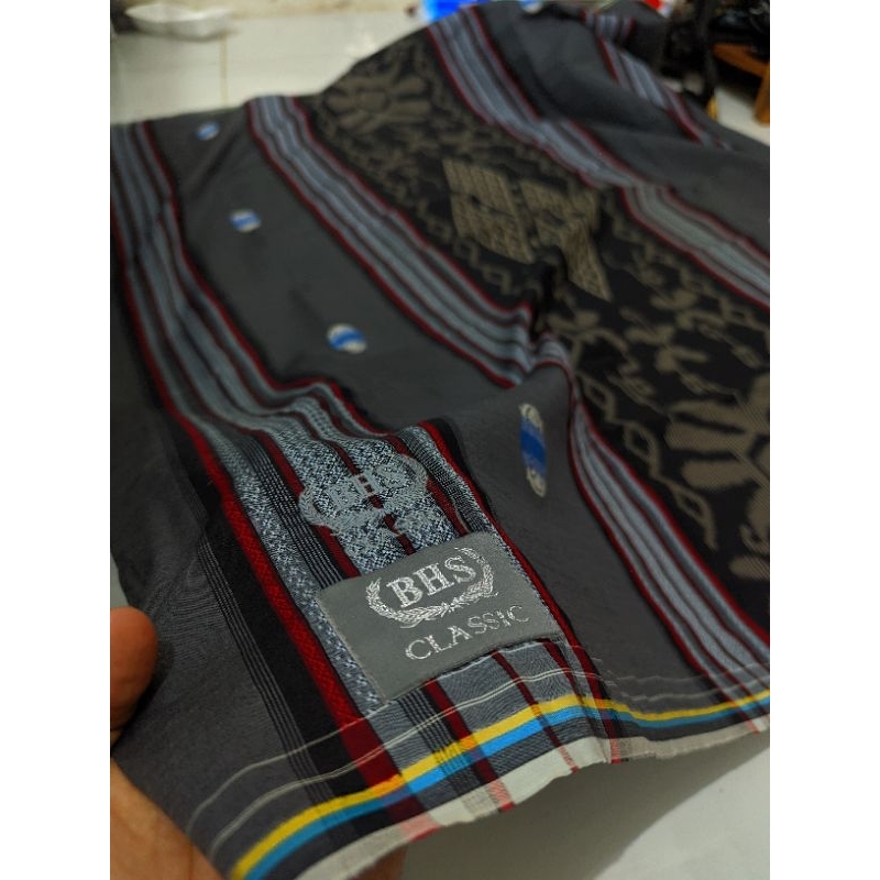 Jual sarung BHS Classic silver secound like new | Shopee Indonesia
