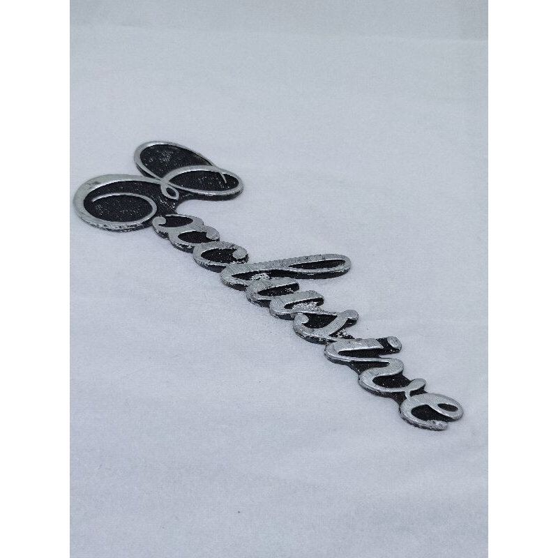 Jual Emblem Exclusive vespa klasik original part scuter tepong vespa ...