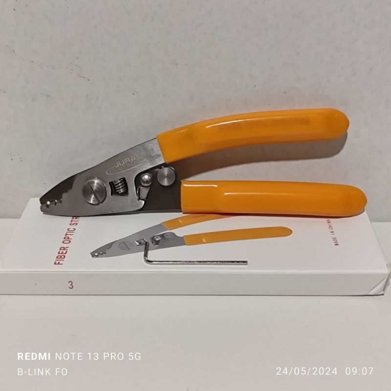 Jual tang striper kabel fiber optik / striper 3 hole stainles steel ...