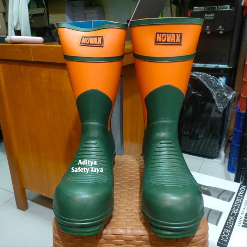 Jual Sepatu Anti Listrik Novax 20Kv / Electrical Boot Novax 20kv ...