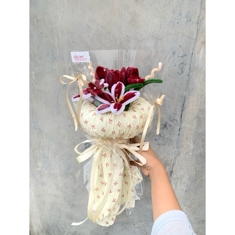 Jual Carmen Flow Buket Kawat Bulu [ FREE GIFT CARD ] | Korea Model ...