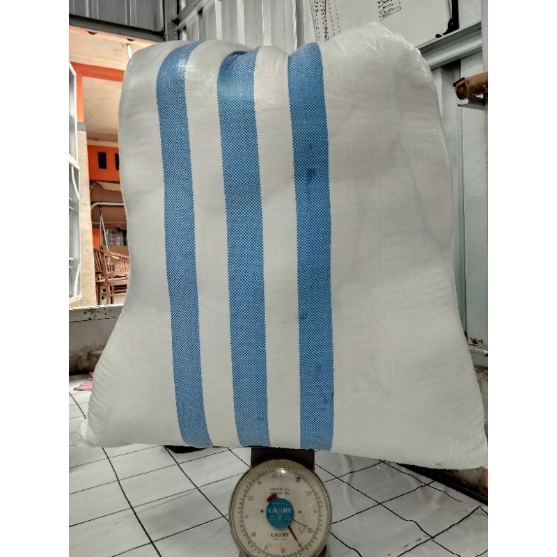 Jual KAPAS DAKRON POLYESTER MURAH 1 KARUNG 25Kg | Shopee Indonesia