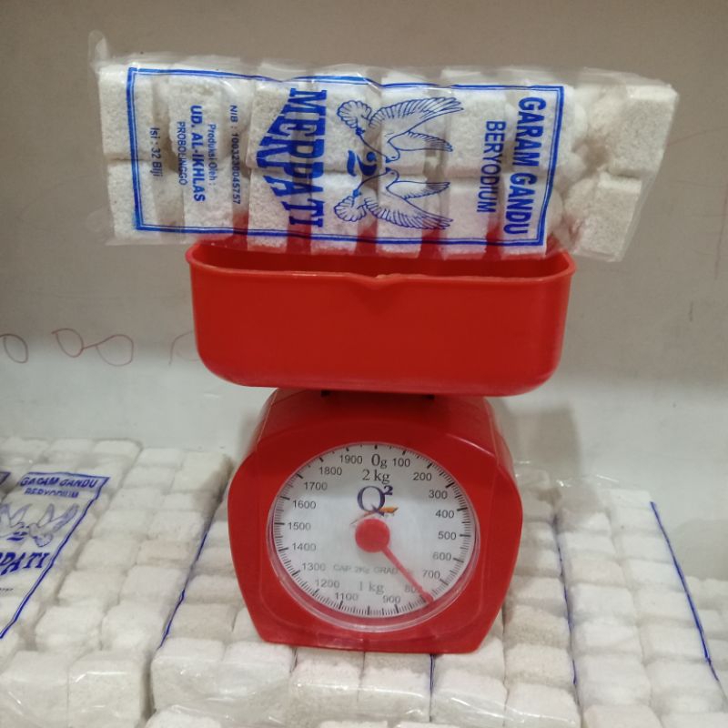 Jual garam balok hancur garam bata beryodium dapat 1 bungkus isi 32 ...