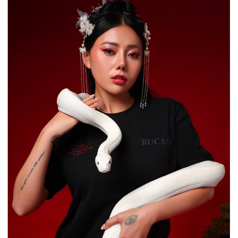 Jual year of snake delivery II | Shopee Indonesia