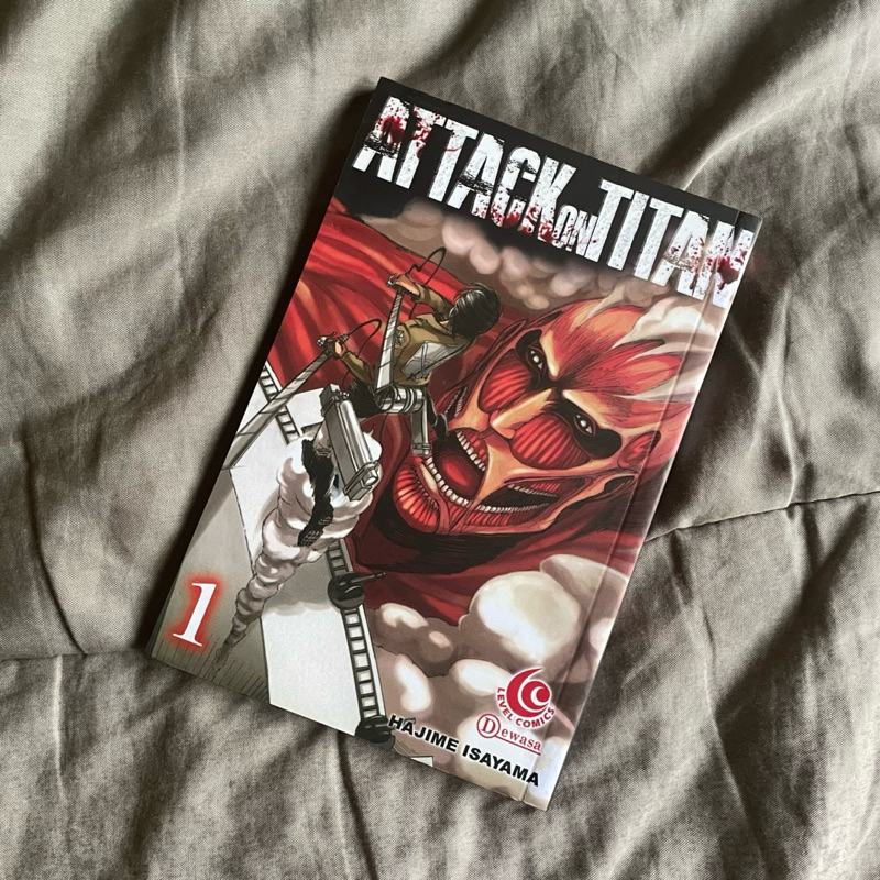 Jual Komik Second Preloved Attack on Titan AOT Volume 1 dan 4 - Attack ...