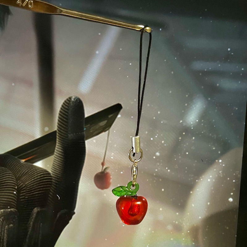 Jual APPLE PHONE STRAP | LADS | CALEB | Shopee Indonesia