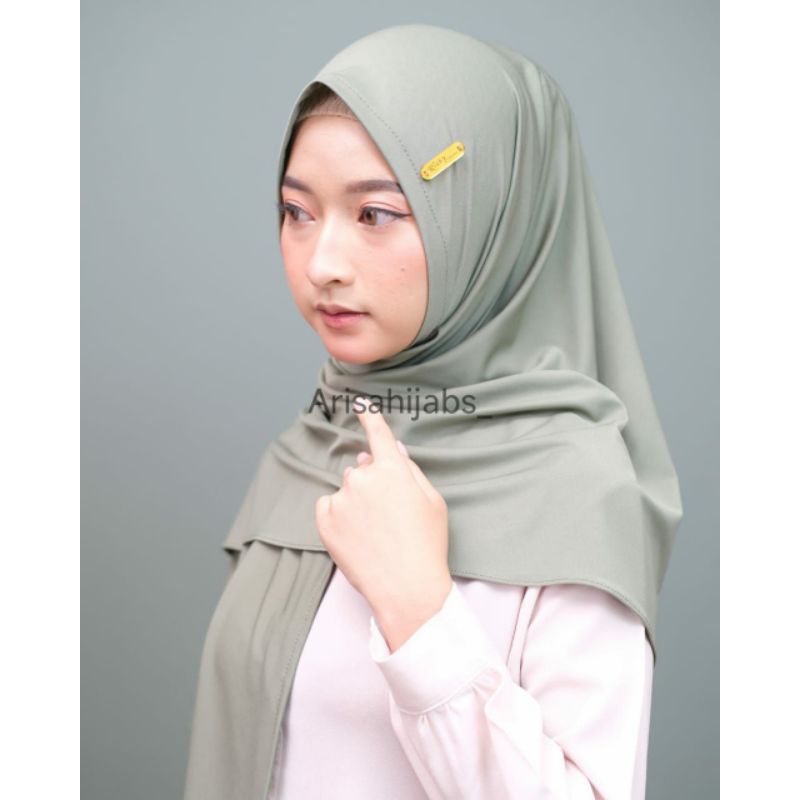 Jual JILBAB SEGITIGA INSTAN BY ARISAHIJABS | Shopee Indonesia