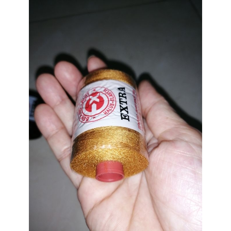 Jual benang jahit jeans benang levis tebal Extra 20/2 500 yard | Shopee ...