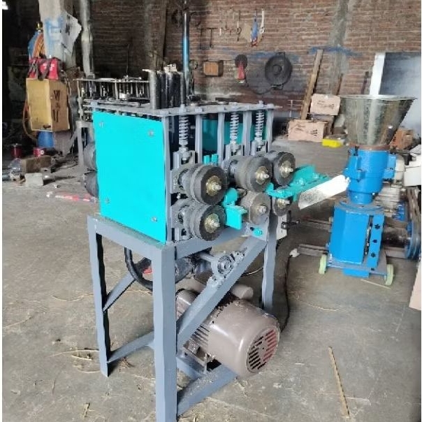 Jual Mesin Irat Bambu Sisik Bambu penghalus bambu untuk pembuatan krei ...