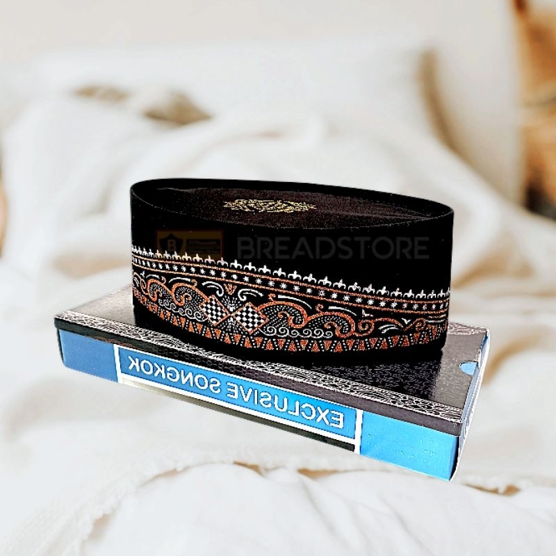 Jual EXCLUSIVE !! Peci Songkok Kopiah Hitam Polos MOTIF Batik Kuning ...