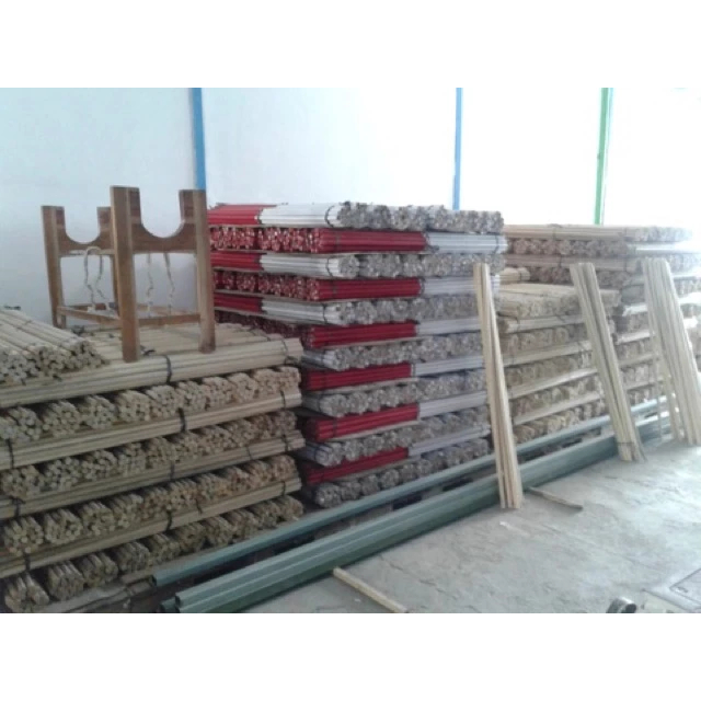 Jual Tongkat pramuka / Toya pramuka bahan kayu randu polos dan merah ...