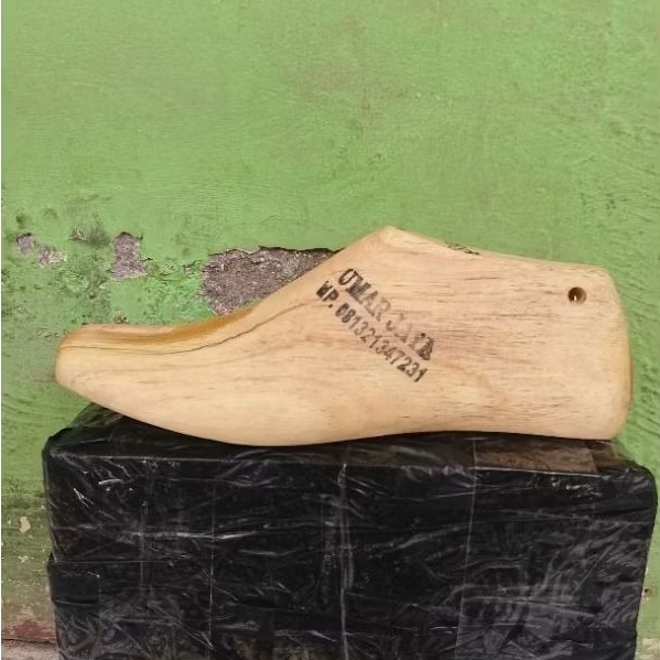 Jual 1 psg shoelast/laste sepatu Converse. | Shopee Indonesia