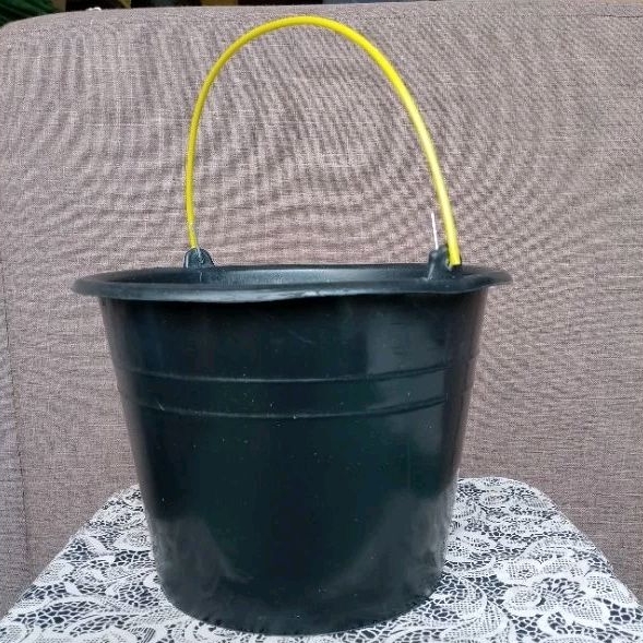 Jual Timba Plastik Hitam, Timba 2 GL | Shopee Indonesia
