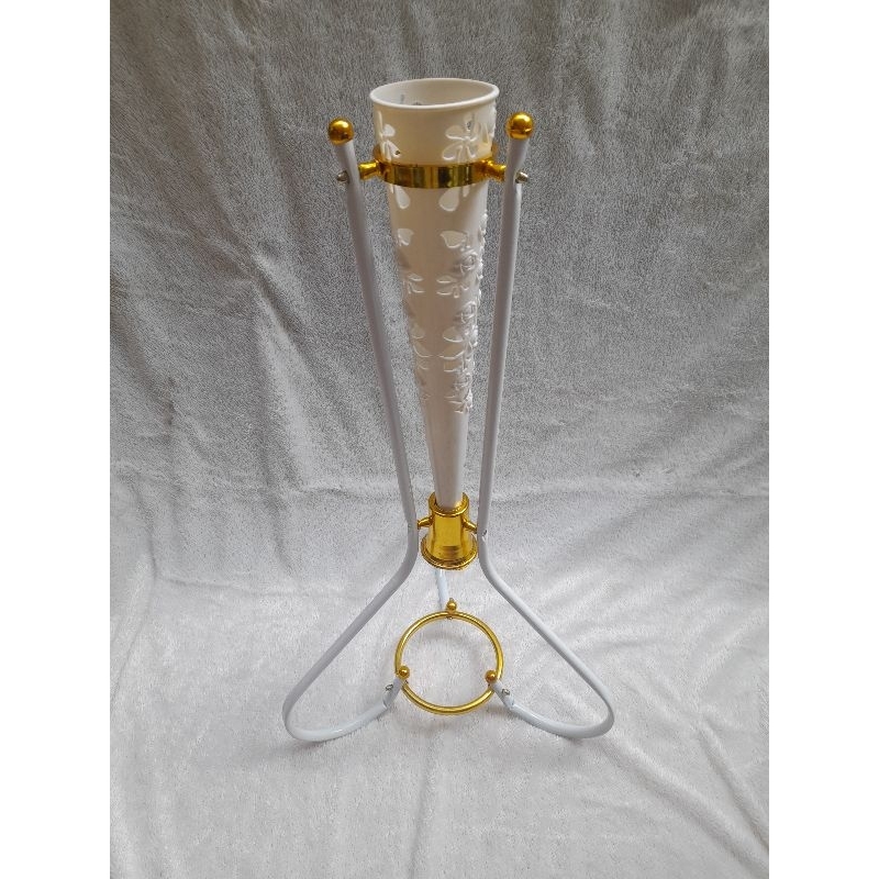 Jual Pot Corong Pot Standing corong besi putih vas bunga standing vas ...