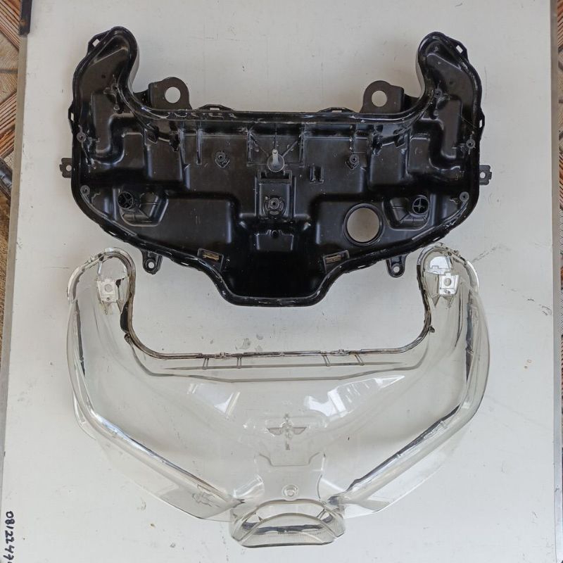 Jual REFLEKTOR LAMPU DEPAN YAMAHA XMAX 250 ORIGINAL KOITO KOSONGAN YGP ...