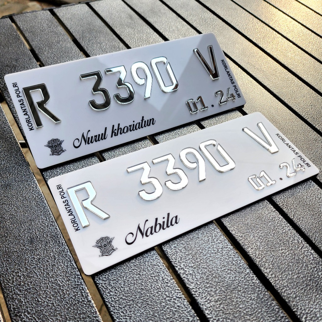 Jual Plat Nomor Putih Akrilik Timbul Crome Dan Grafir Hitam Sepeda ...