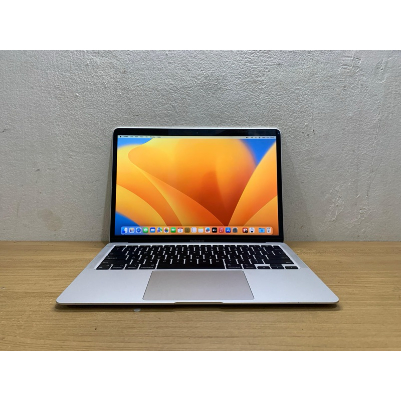 Jual Macbook Air 2020 M1 RAM 8GB SSD 256GB | Shopee Indonesia