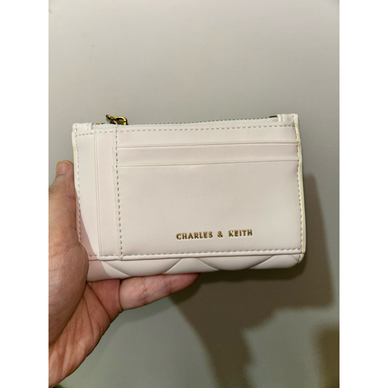 Jual (NEW) Dompet Wanita Merk Charles & Keith Warna White Cream ...