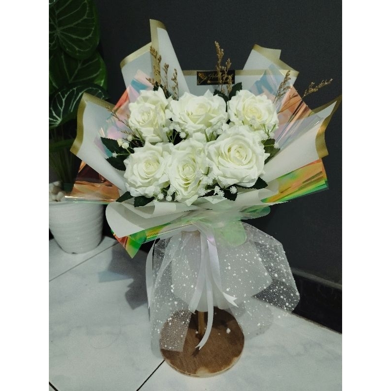 Jual bunga mawar putih premium - BUCKET BUNGA PERNIKAHAN TEMA PUTIH ...