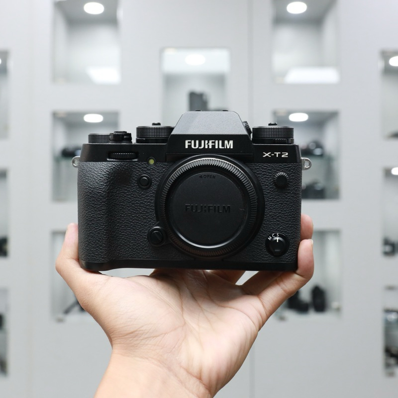 Jual Fujifilm XT2 / Fujifilm X-T2 Mirrorless Camera Body Only Mulus | Shopee Indonesia