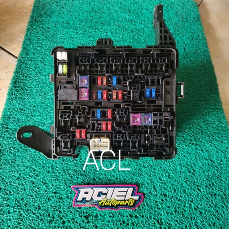 Jual Fuse box sekring relay xpander original | Shopee Indonesia