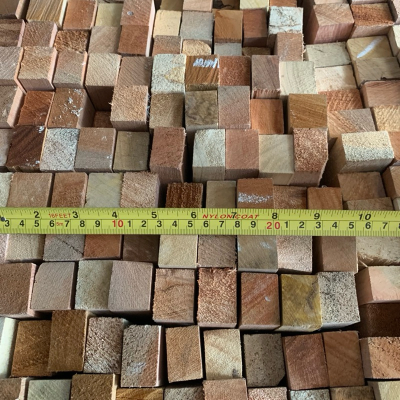 Jual Kayu Reng Ukuran 3x3cm dan 2,5x3cm Sudah Halus Kayu Meranti ...