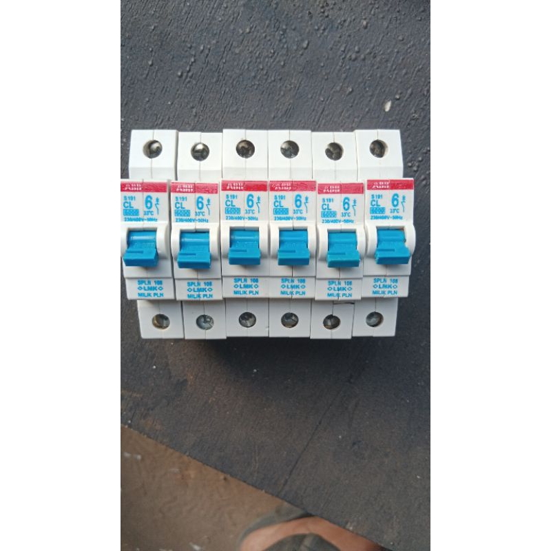 Jual mcb abb standar PLN 1phase original 6A. | Shopee Indonesia