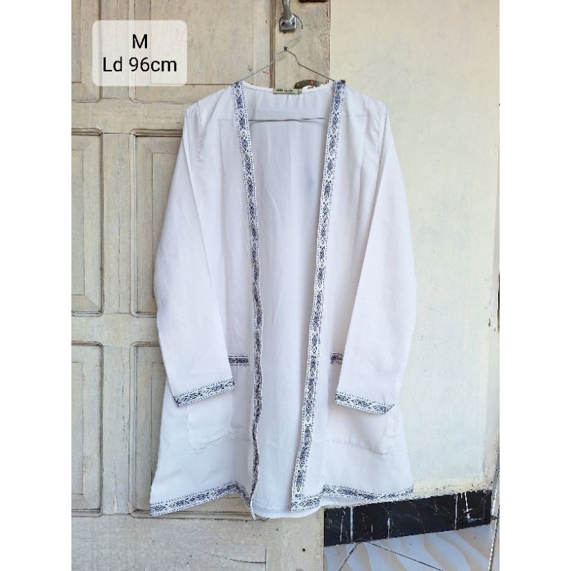 Jual outer putih etnik brand ADA woman | Shopee Indonesia