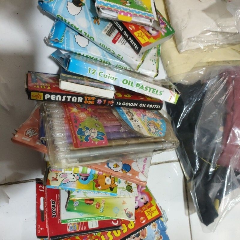 Jual Alat mewarnai kehidupan (random) | Shopee Indonesia