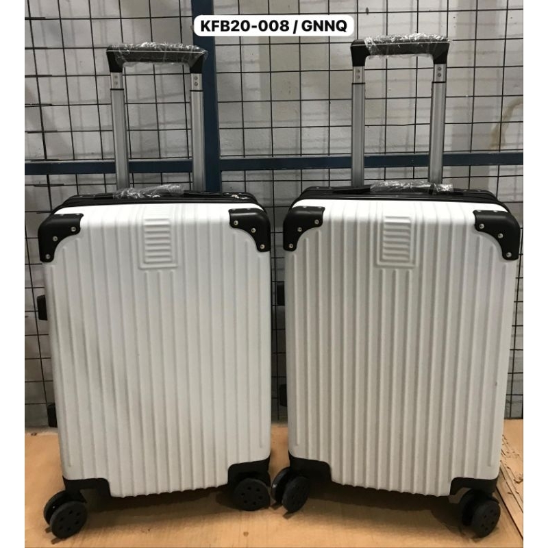 Jual koper 20 in koper kabin hitam putih anti pecah yang original koper ...
