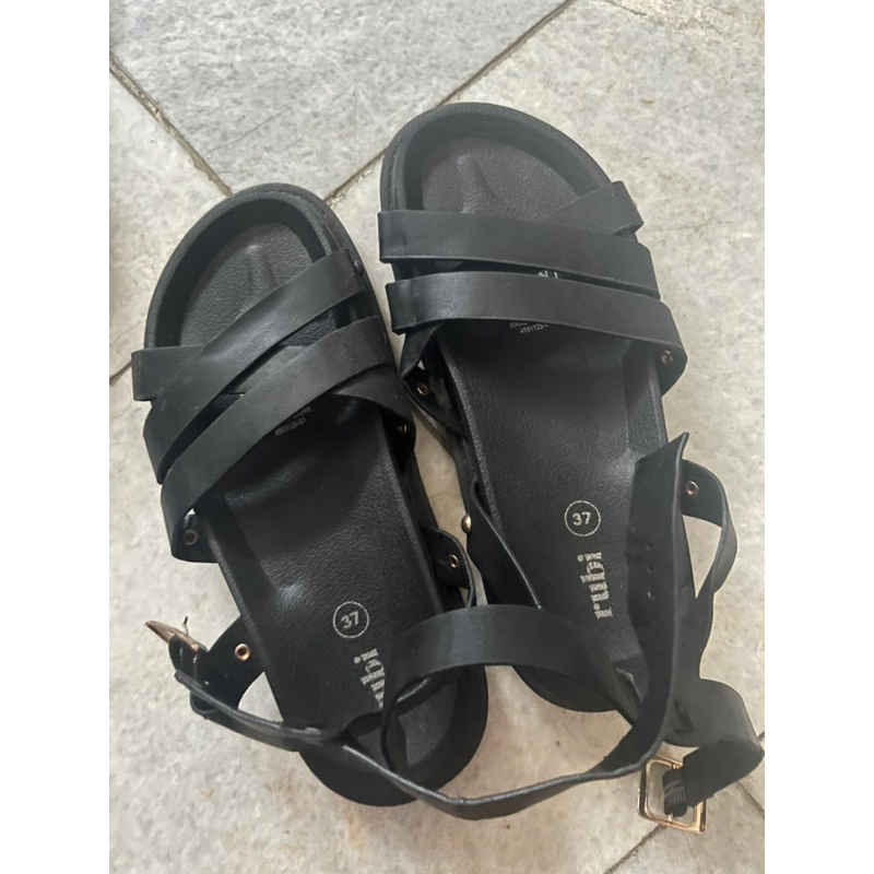 Jual RUBI Sandal Black size 37(Seperti baru) | Shopee Indonesia