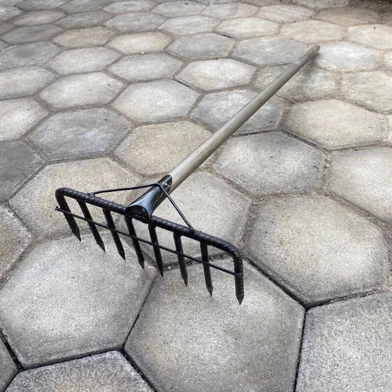 Jual Garukan sampah bergerigi-garuk sampah gagang besi stanlis-garuk ...