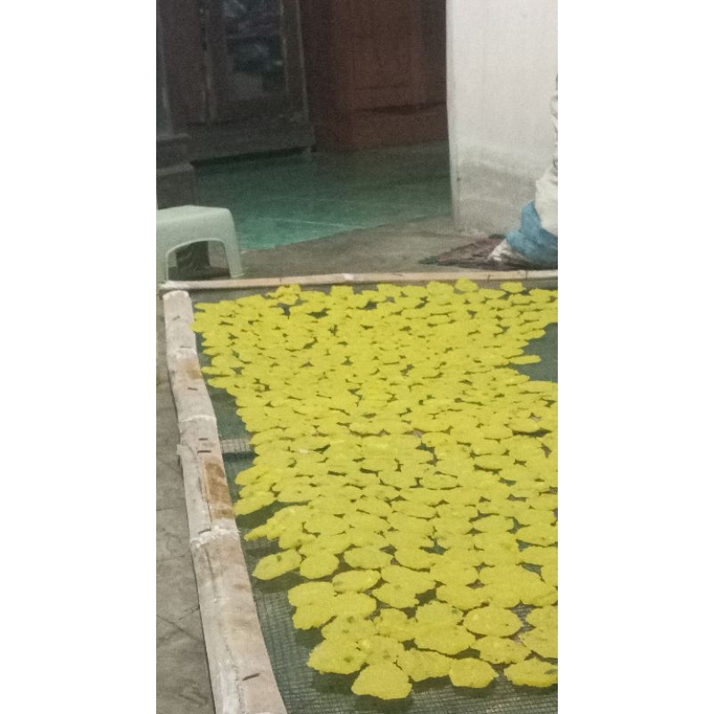 Jual krupuk opak/samiler singkong kuning setengah kg | Shopee Indonesia