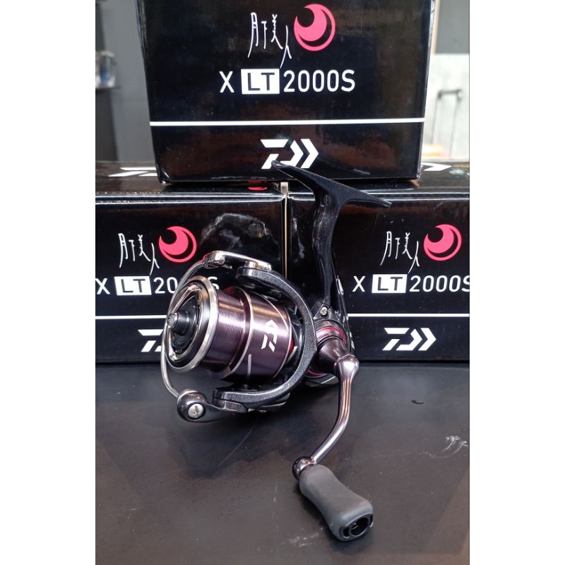 Jual Reel Daiwa GEKKABIJIN X LT 2000S | SPINNING | ALAT PANCING UNGGULAN | Shopee Indonesia