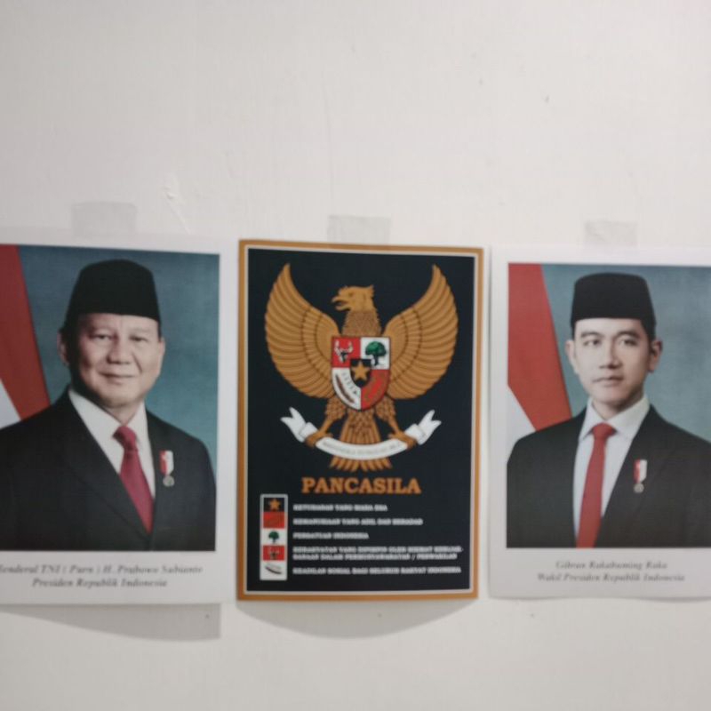 Jual paket 3 poster presiden prabowo / gibran / garuda ( 34 x 48 cm ...
