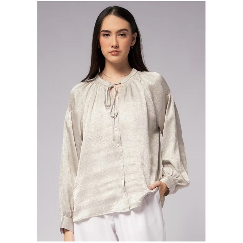 Jual Preloved blouse wanita shimmer (the executive) | Shopee Indonesia