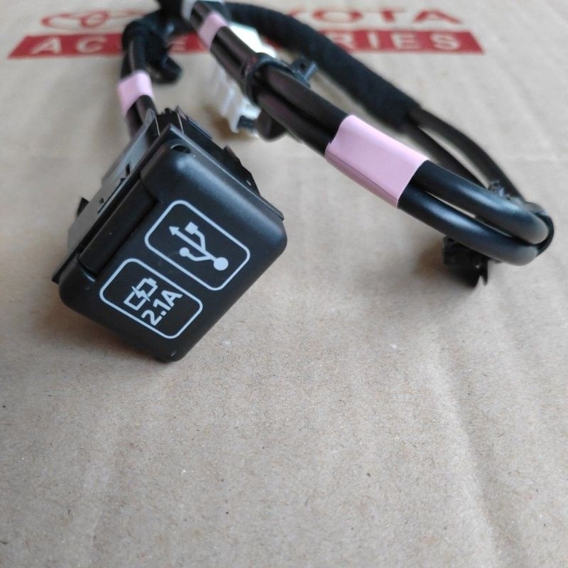 Jual kabel usb Head Unit rocky/raize | Shopee Indonesia