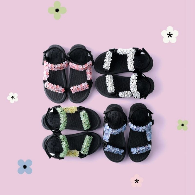 Jual Owlie Ellie x OADKIDS - PRIM size 26-40 | sandal gunung beads ...