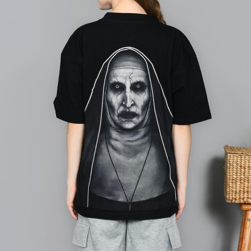 Jual OVERSIZED T-shirt " THE NUN " I Kaos Oversize Valak Tangan Pendek ...