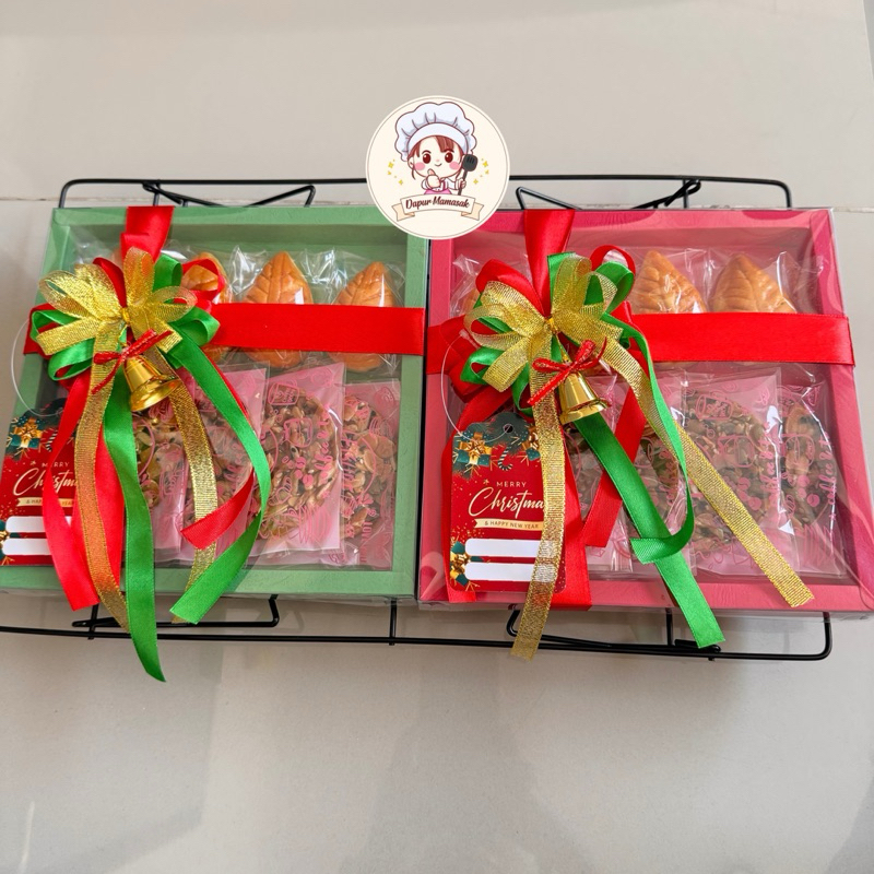 Jual DM - Paket Natal Kue Nastar Daun Wisman Mix Kacang Florentine isi ...