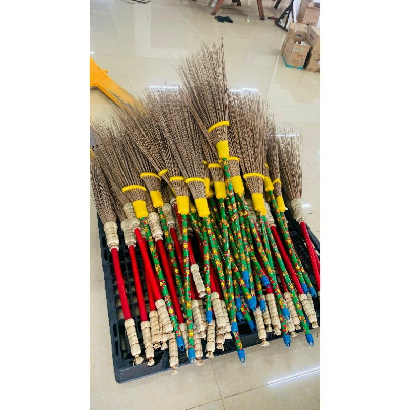 Jual Sapu lidi taman lakop / pembersih halaman sapu lidi gagang ...