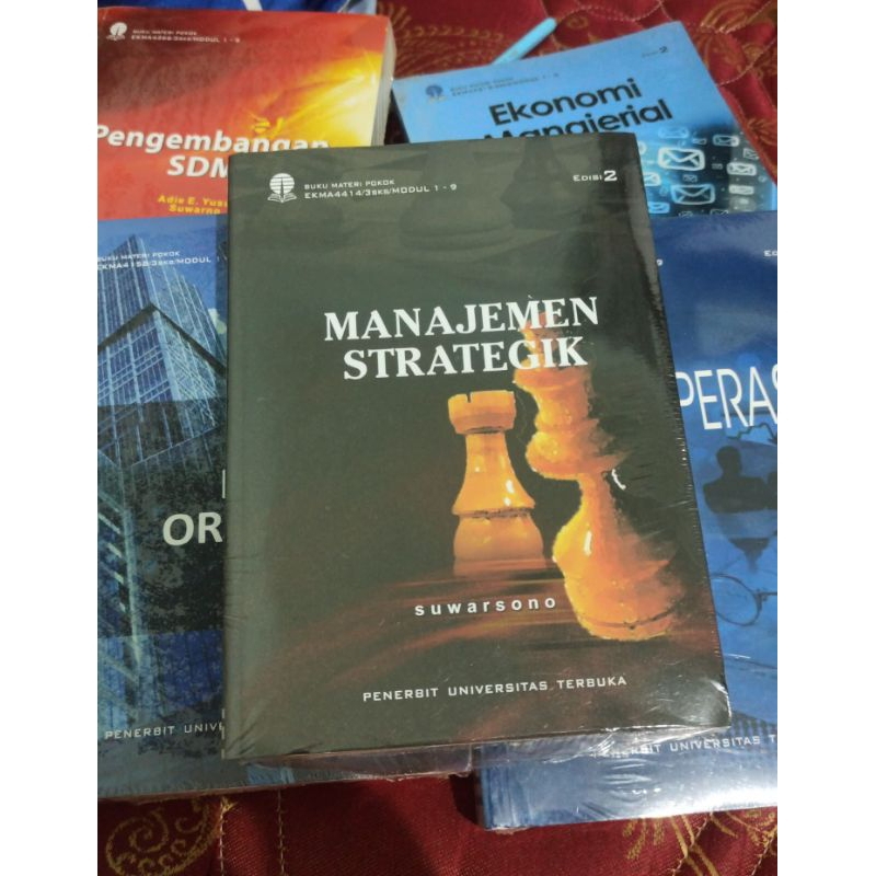 Jual EKMA 4414 MANAJEMEN STRATEGIK edisi 2 universitas Terbuka UT by Suwarsoni | Shopee Indonesia