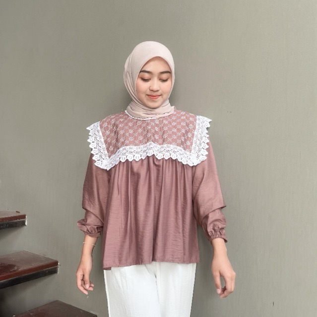 Jual Blouse Bellicia Bordir Renda Pure Linen Chloe Atasan Wanita ...