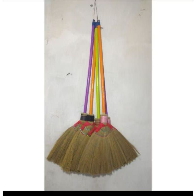 Jual Sapu rayung gagang kayu/sapu lantai | Shopee Indonesia