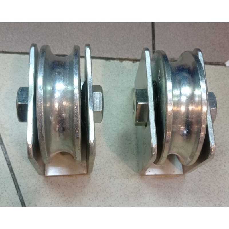 Jual roda pintu pagar / roda pintu gerbang /roda pagar besi/roda besi 4 ...