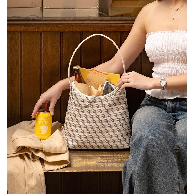 Jual Alesso Medium Hobo READYSTOCK | Shopee Indonesia