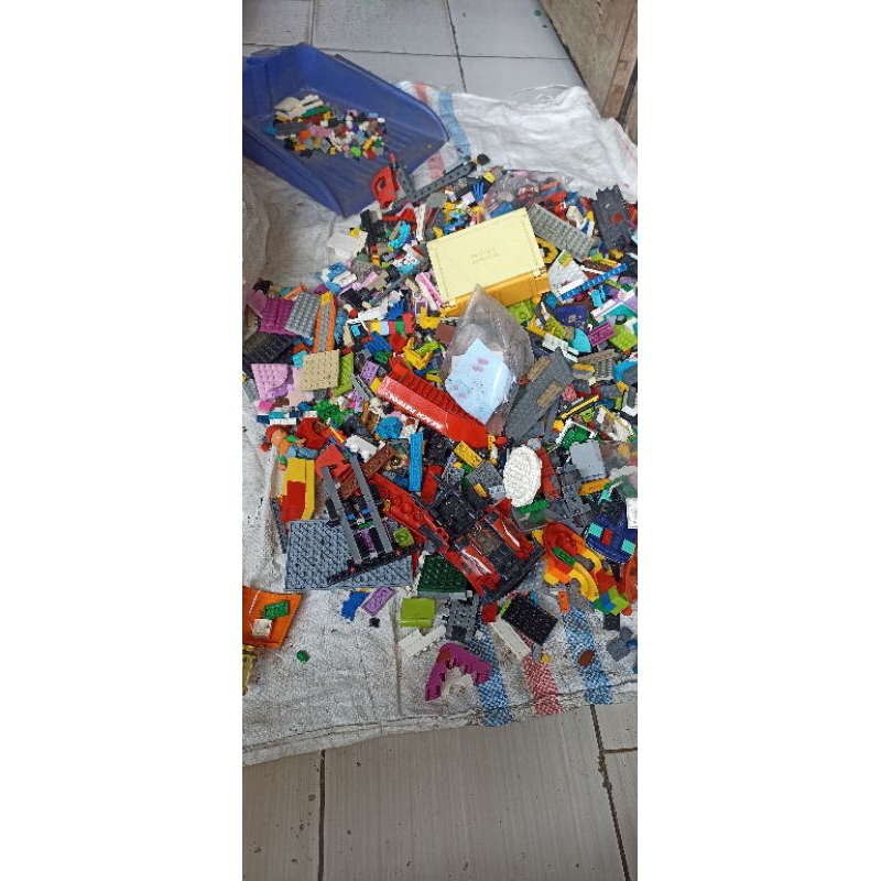 Jual Mainan Lego dan MCD paket kusus CO request 15kg | Shopee Indonesia